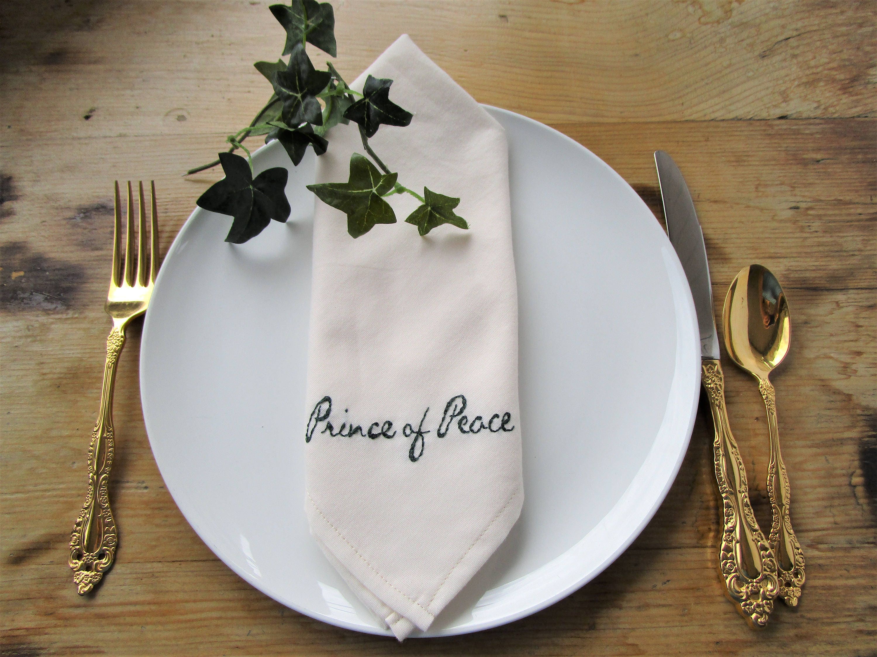 Hand Embroidered Cloth Napkin Set -names of Jesus in Pine Green - Etsy