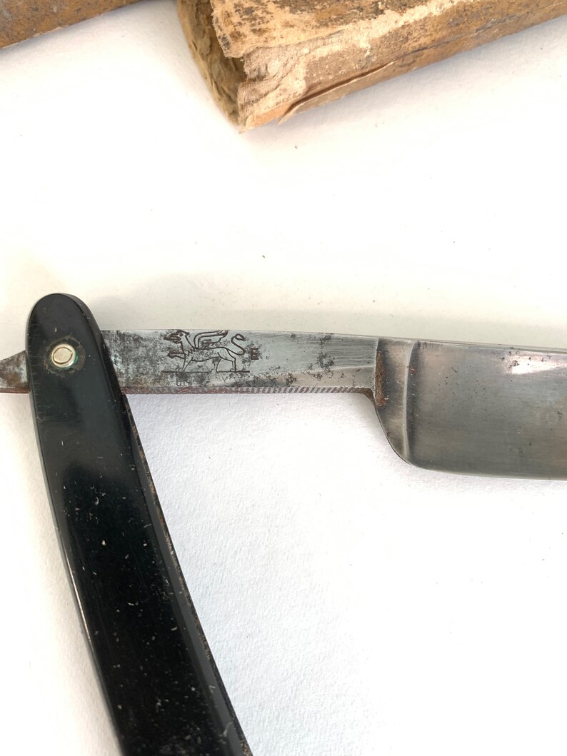Vintage Griffin Carbo Magnetic Straight Razor - Etsy