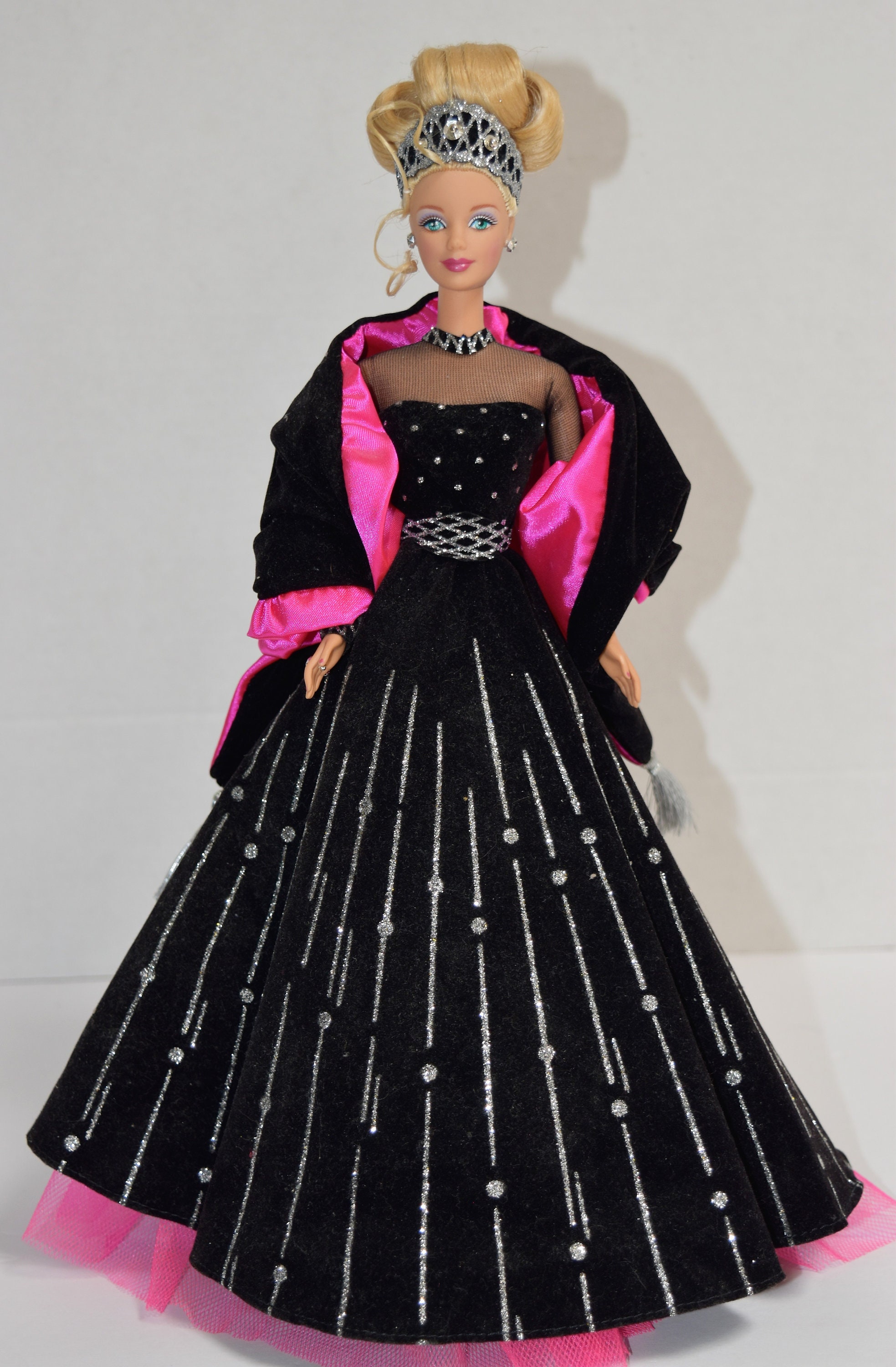 1998 Happy Holidays barbie | Etsy