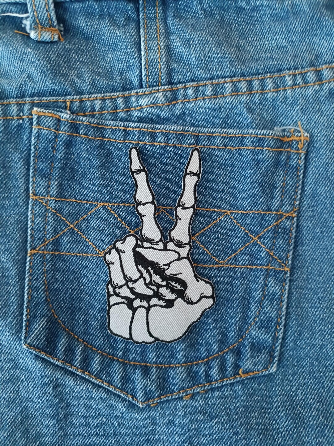 Victory Sign Skeleton Hand Patch Cartoon Cool Badge Patch Iron on ...