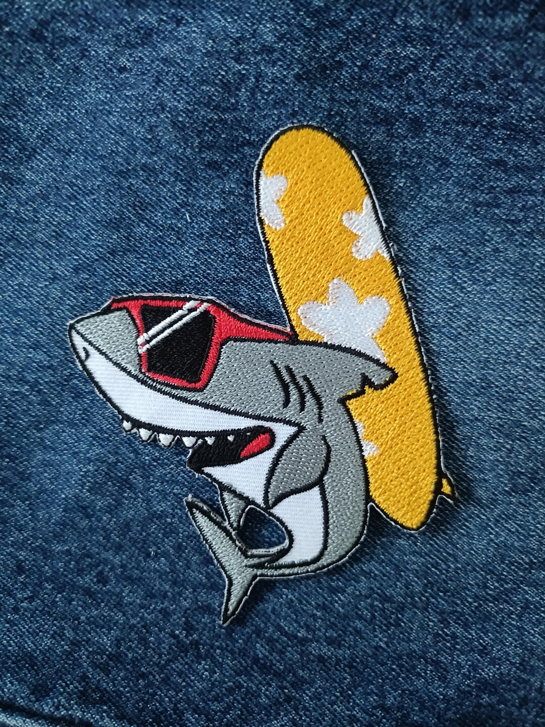 Shark Fish Surfboard Animal Cartoon Cool Badge Patch Iron on Patches ...