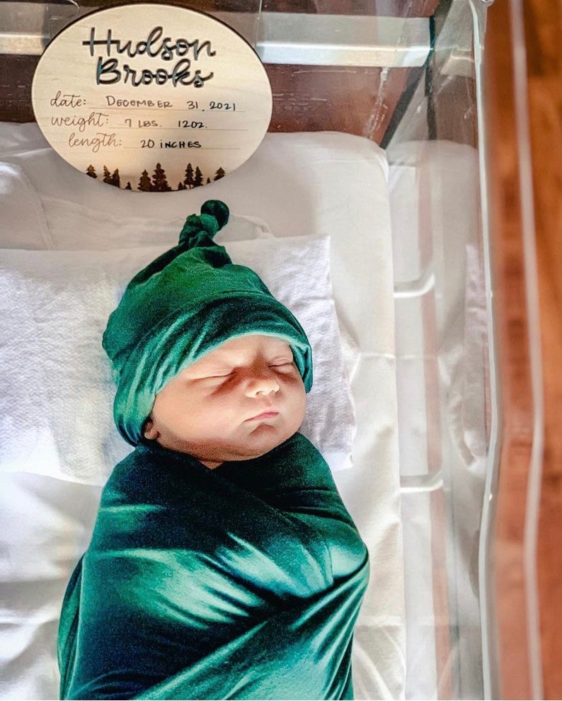 Forest Birth Announcement Sign / Customized Baby Gift / Wooden - Etsy