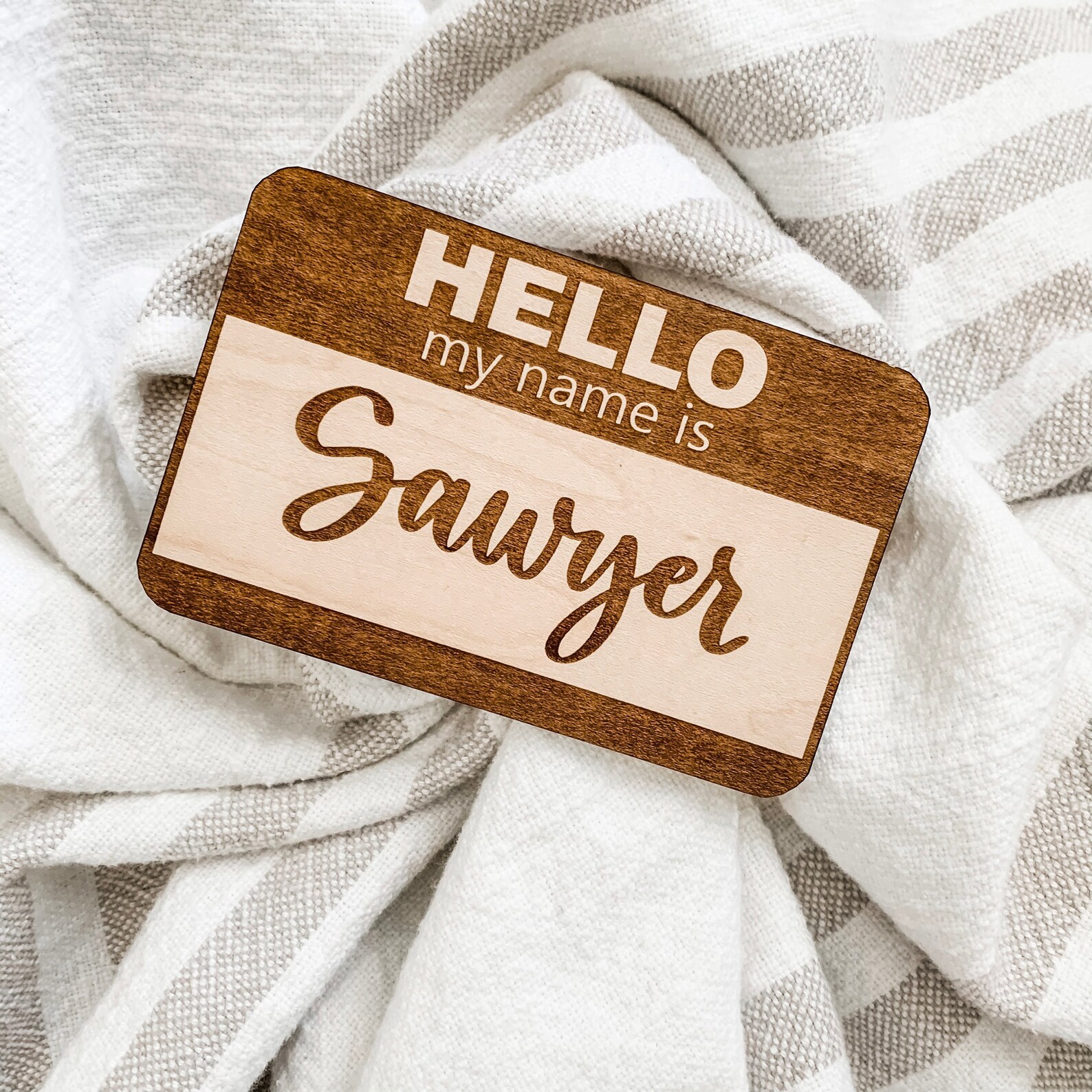 Hand Lettered Wooden Baby Name Tag / Personalized Newborn - Etsy