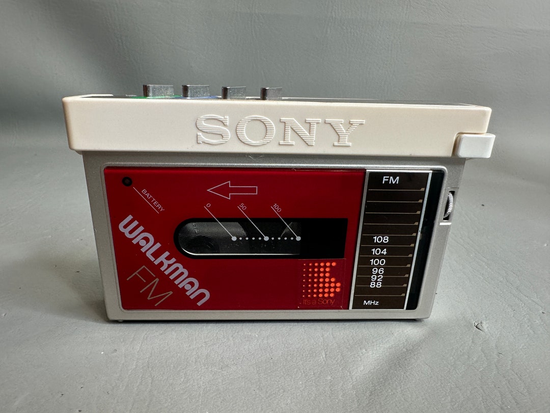 Sony WM-F10 Walkman FM Radio Stereo Cassette Player Vintage 80's ...