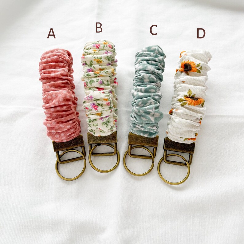Scrunchie Keychain Wristlet, Key Fob Keychain, Scrunchie Keychain ...