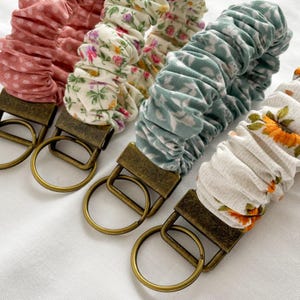 Scrunchie Keychain Wristlet, Key Fob Keychain, Scrunchie Keychain ...