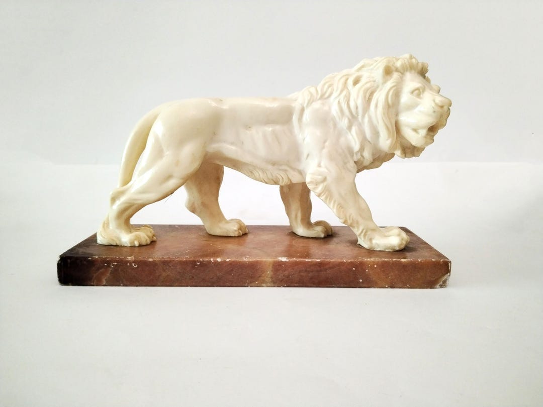 Large Italian Lion Figure on Marble Base Circa 1950 Stylish Vintage ...