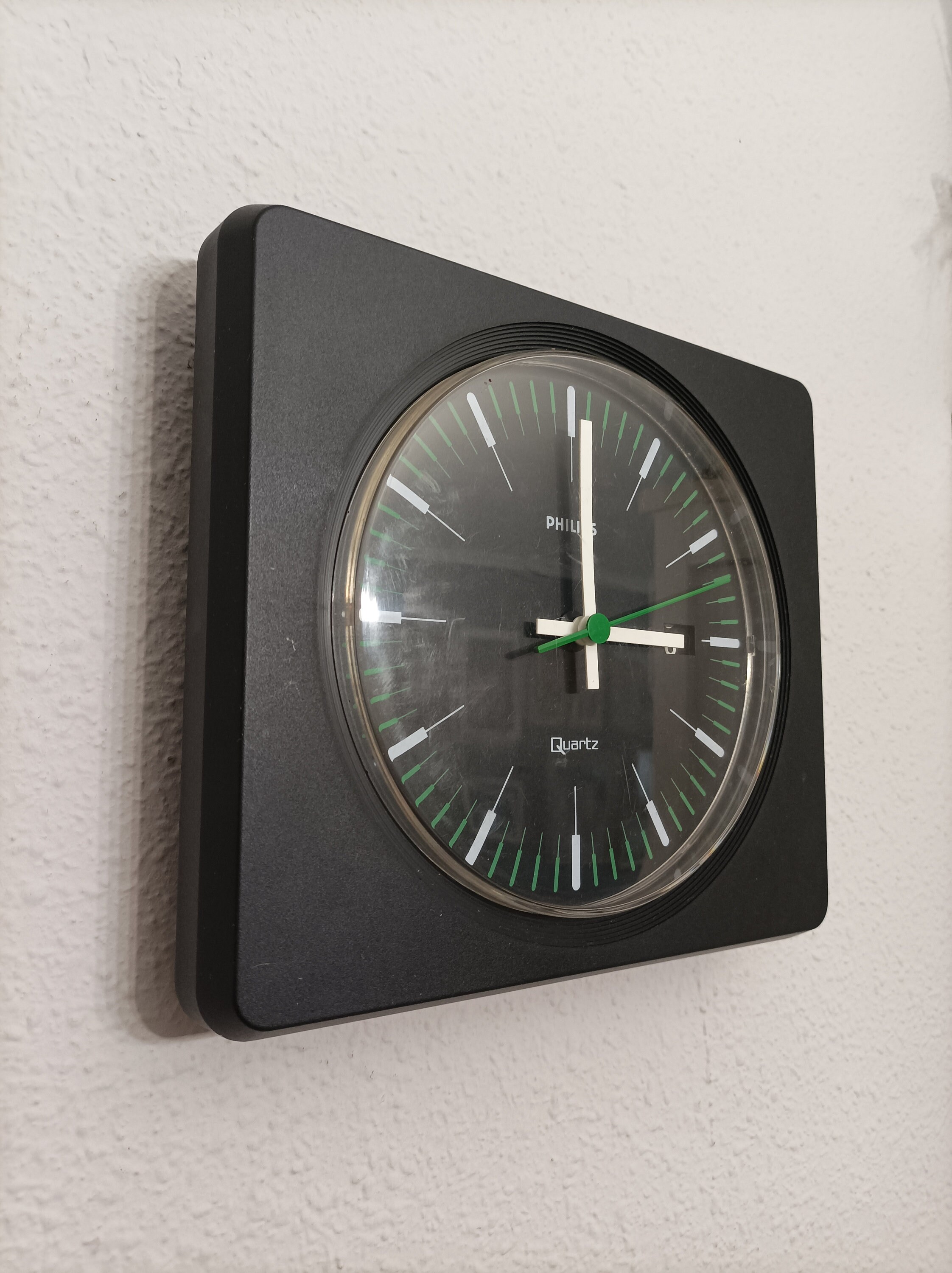 Vintage Black Philips Wall Clock With Date Display 80s West - Etsy