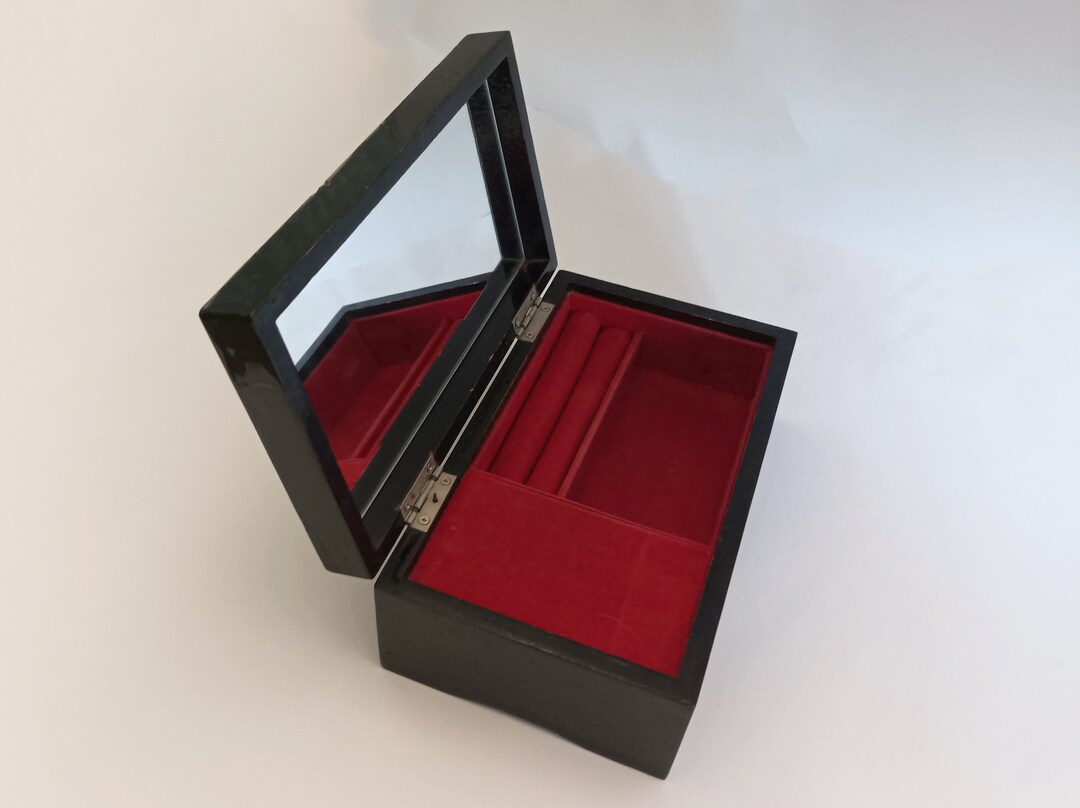 Black Lacquered Music Box With a Bamboo Leaves Design Made in Japan ...