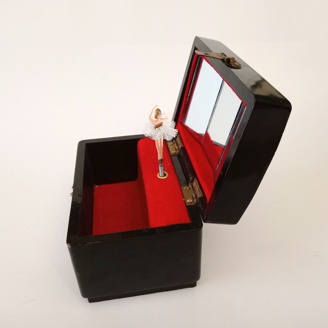 Small Black Lacquered Music Box Circa 1970 Japan Vintage Hand Painted ...