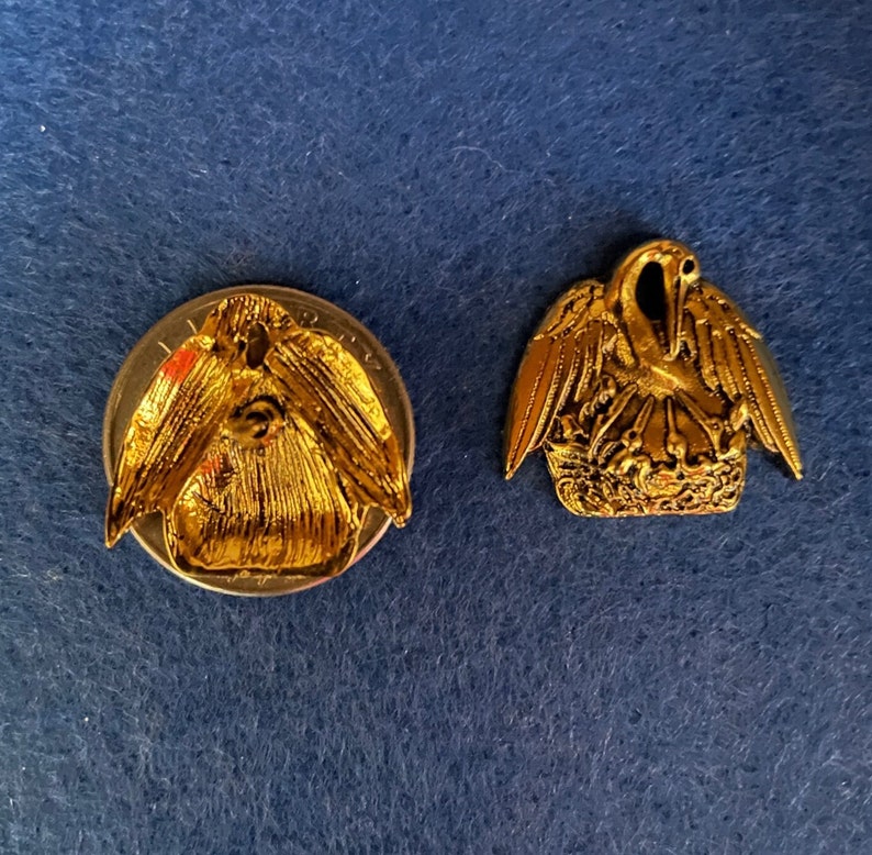 Pelican in Her Piety Pin, Tie Tack, State Crest of Louisiana, SCA ...