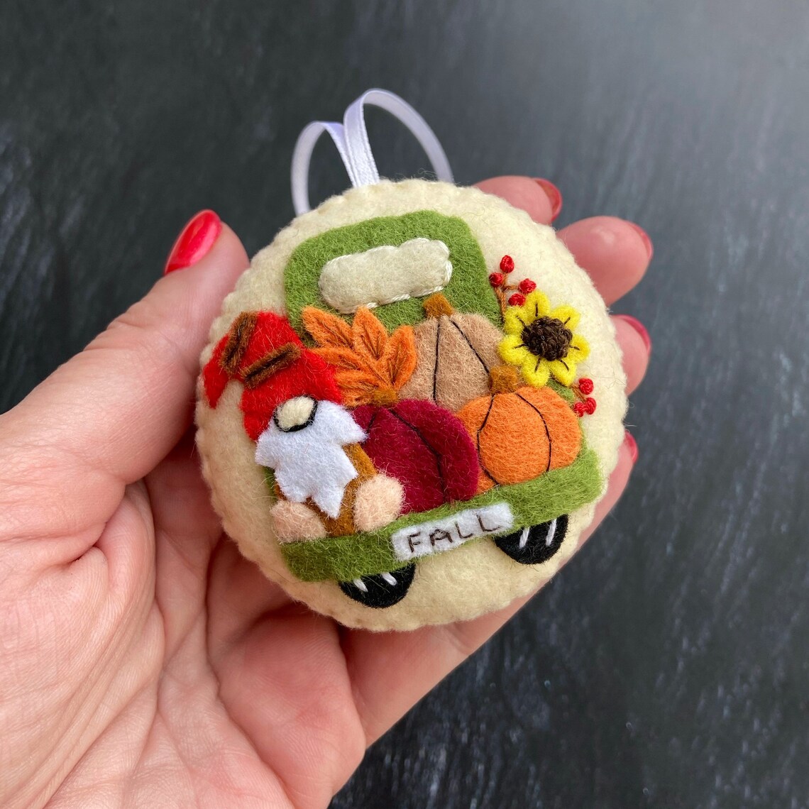 Felt Fall Ornament, Pumpkin Truck, Thanksgiving Decor - Etsy