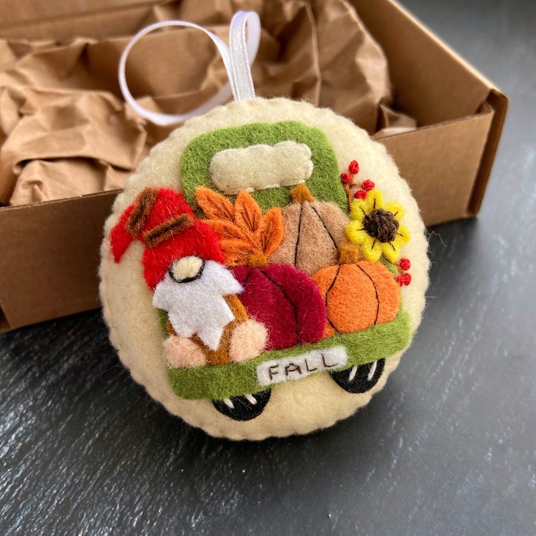 Felt Fall Ornament, Pumpkin Truck, Thanksgiving Decor - Etsy