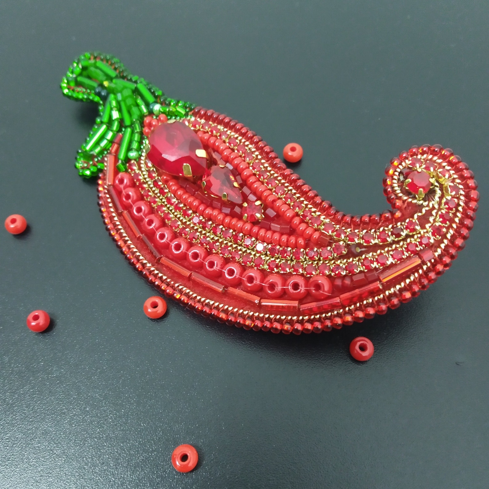 DIY Beaded Pepper Brooch Embroidery Tutorial (PDF Pattern) - Etsy