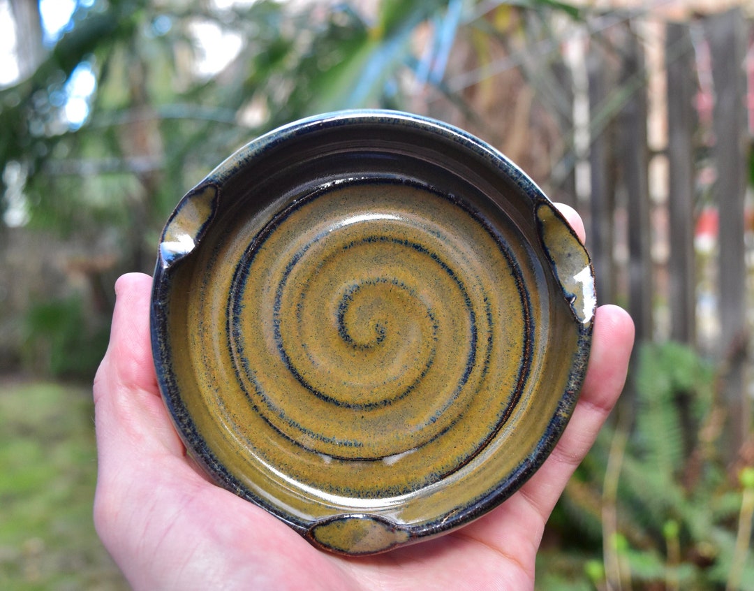 Ceramic Ashtray and Cigar Holder Handmade Ashtray With Spiral Smoking ...