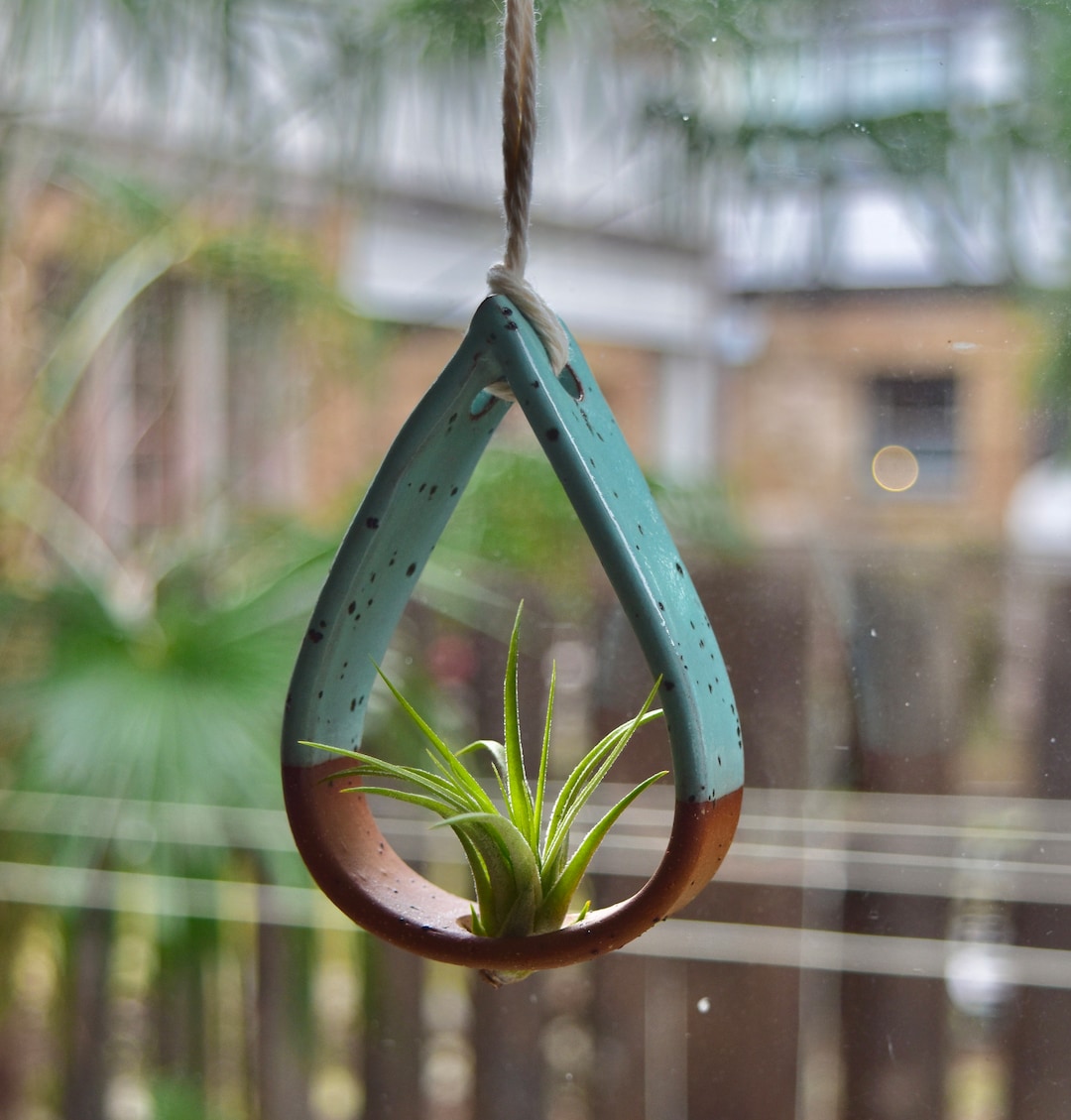 Ceramic Air Plant Holder - Handmade From Speckled Recycled Clay - Small ...