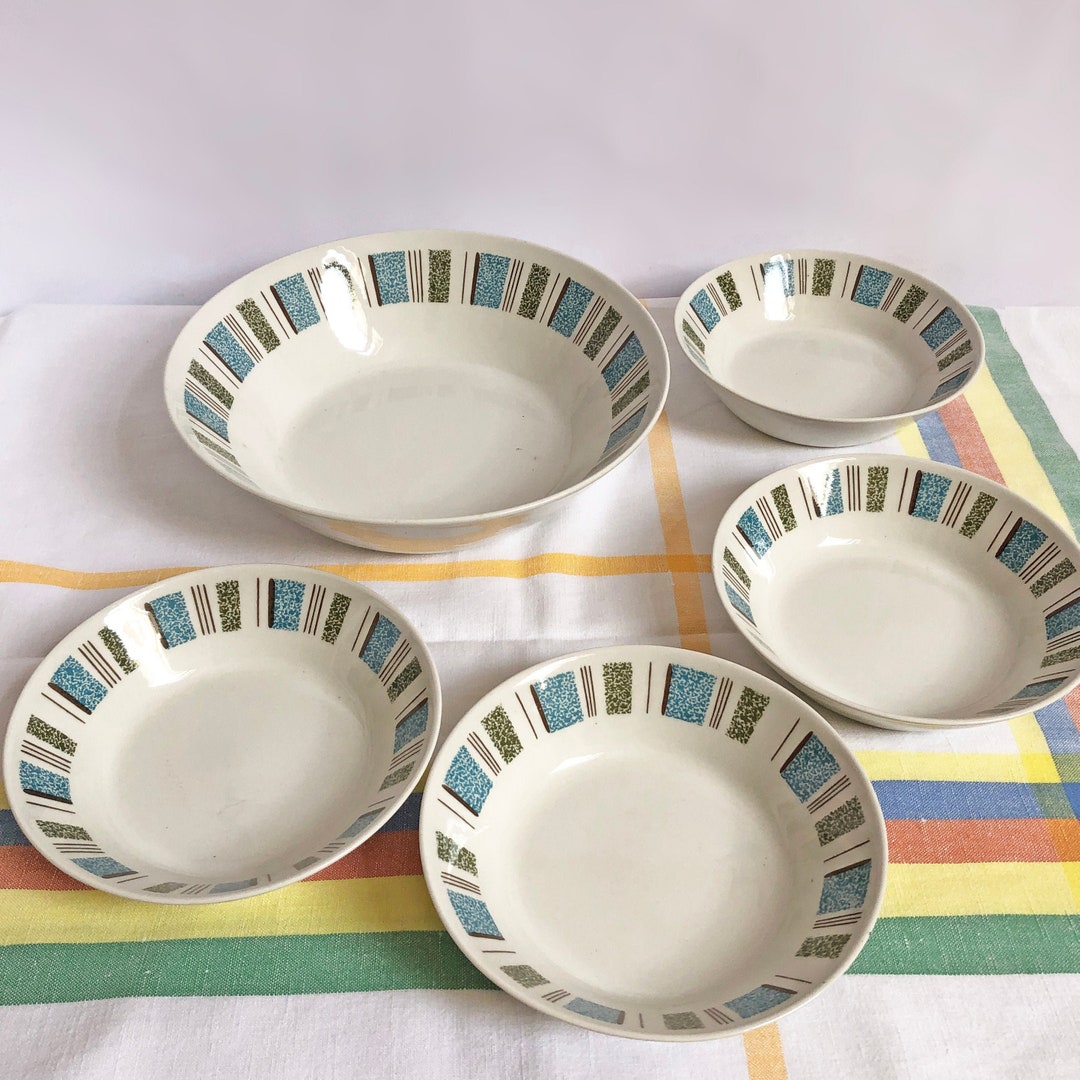 Midwinter Broadway Set of 5 Bowls, Large Serving Bowl Plus 4 Smaller ...