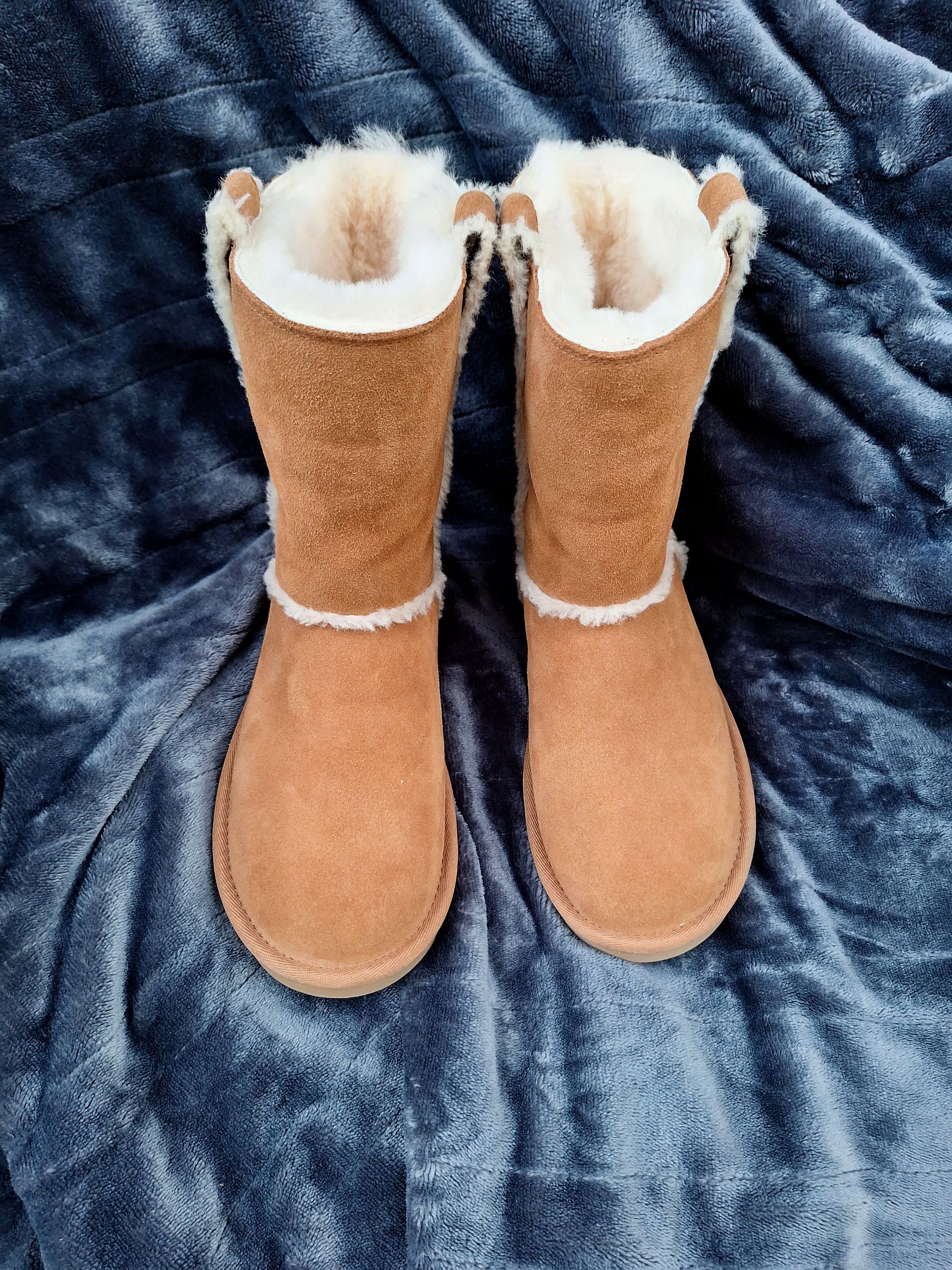 New UGG Classic Short Spill Seam Boots Suede Sheepskin Chestnut Size 5 ...