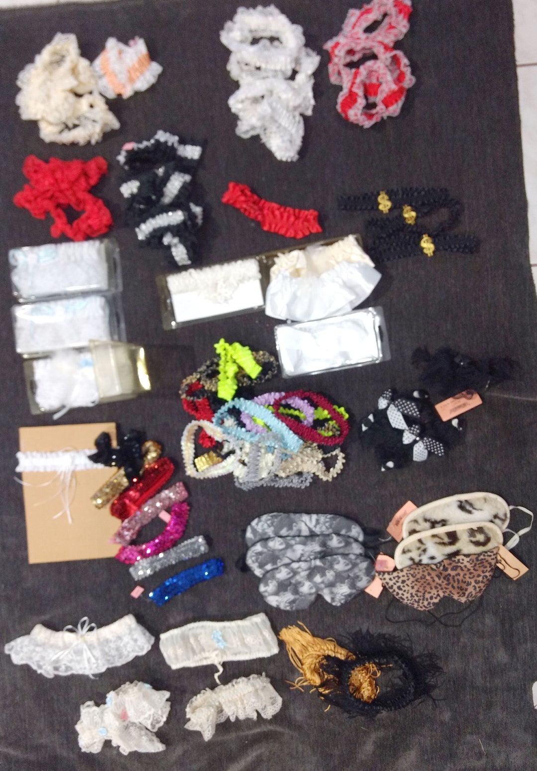 New Lot of 56 Leg Garters Bridal Sequin Lace Ruffled Thin Money Garter ...