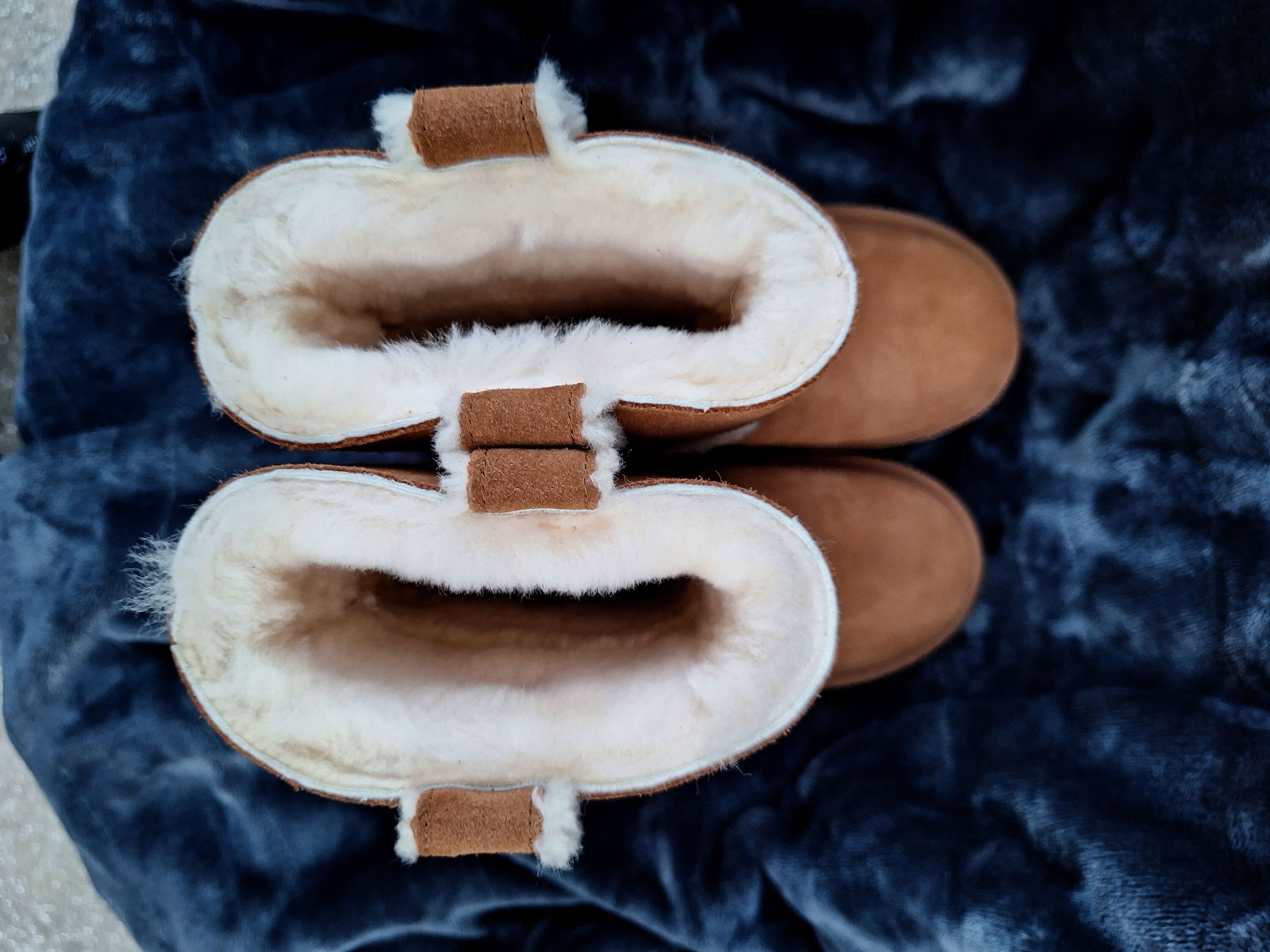 New UGG Classic Short Spill Seam Boots Suede Sheepskin Chestnut Size 5 ...