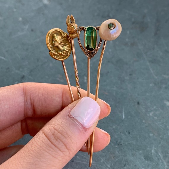 Antique 14K Gold Emerald and Diamond Halo Stick Pin - Gem