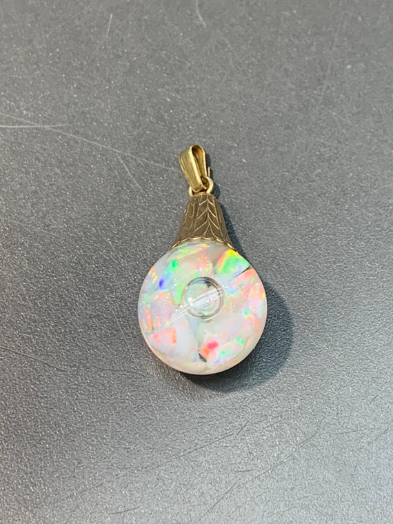Vintage 14K Gold Floating Crushed Opal Charm Pendant - Gem
