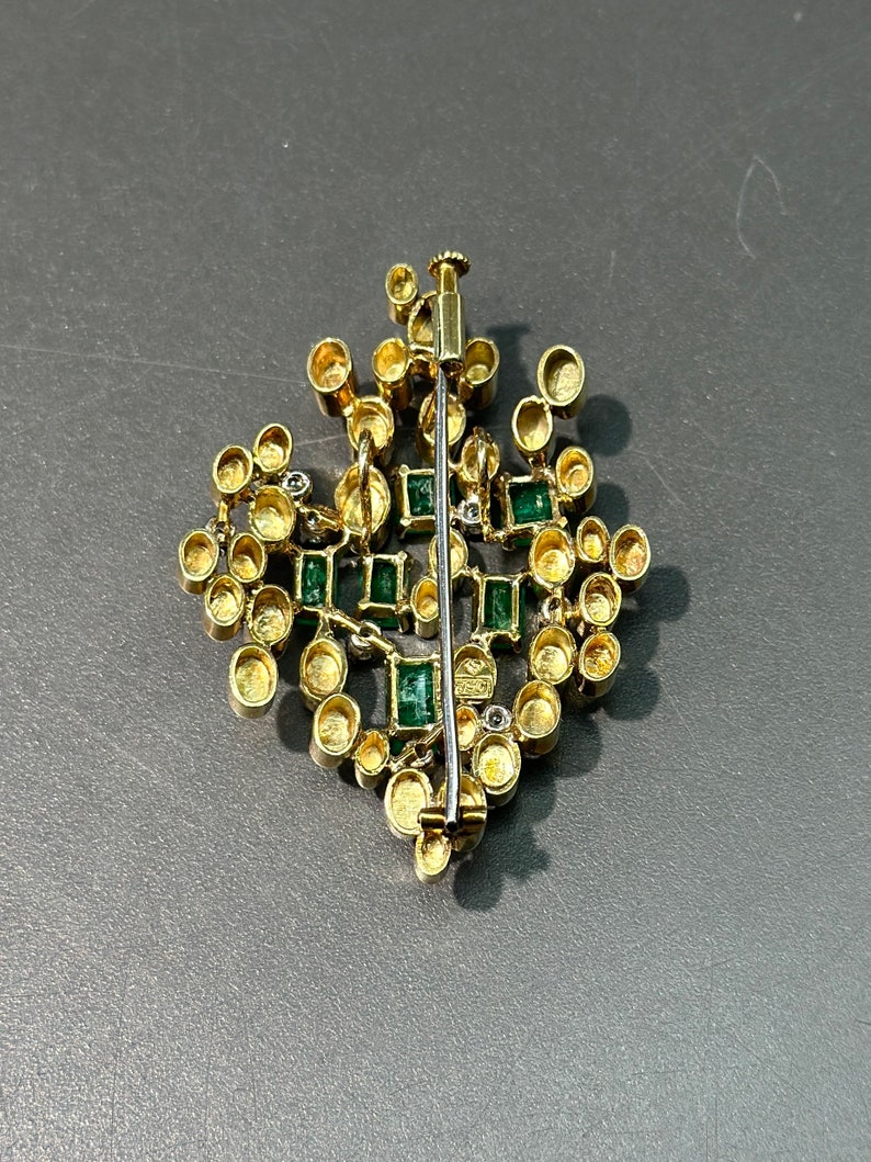 Vintage H. Stern 18K Gold Modernist Emerald and Diamond Brooch - Etsy