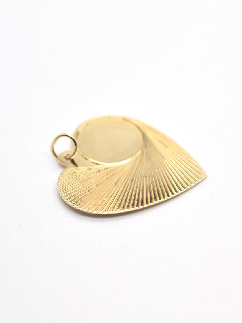 Vintage 14K Gold Large Engine Turned Heart Pendant - Etsy
