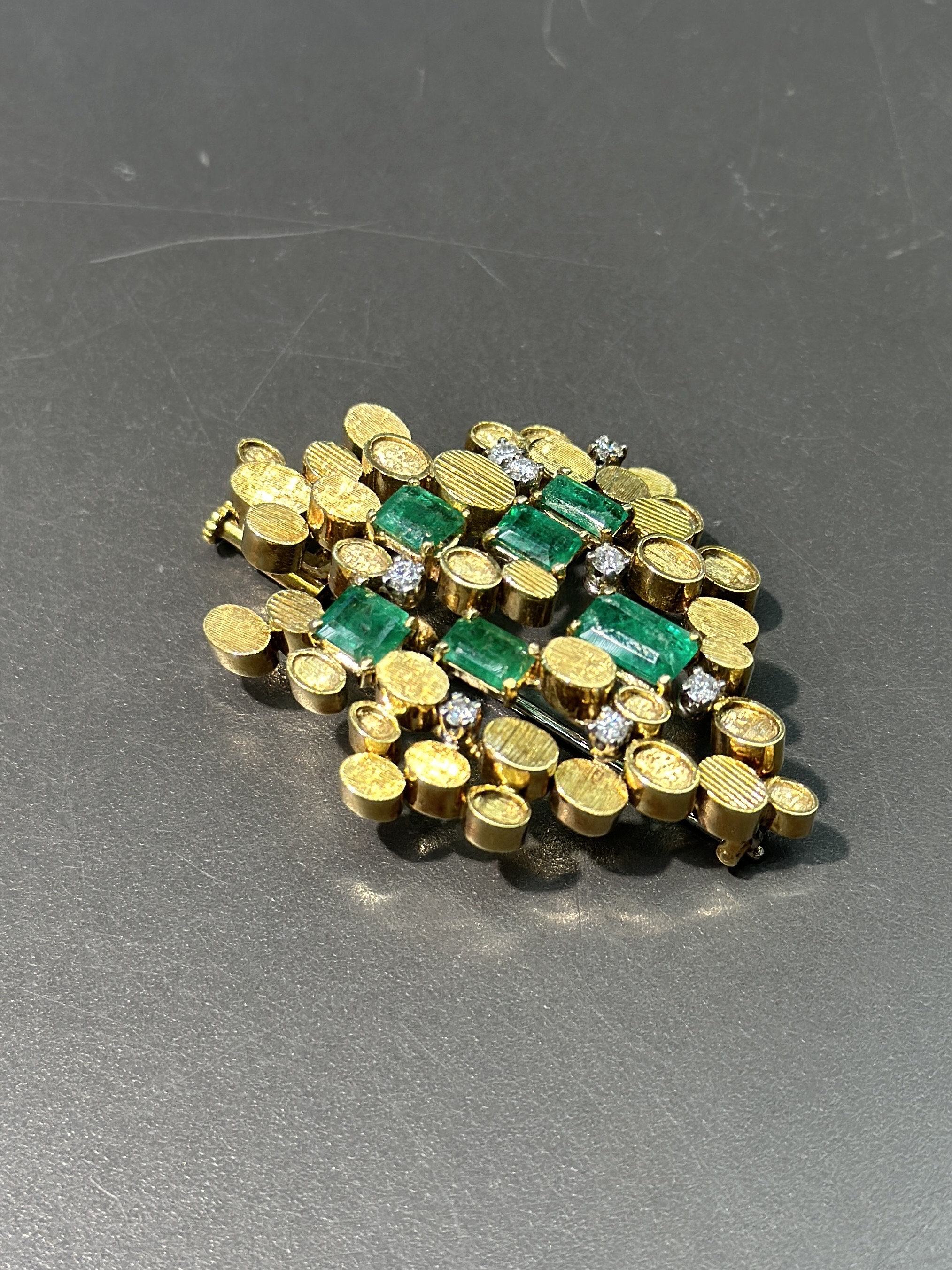 Vintage H. Stern 18K Gold Modernist Emerald and Diamond Brooch - Etsy