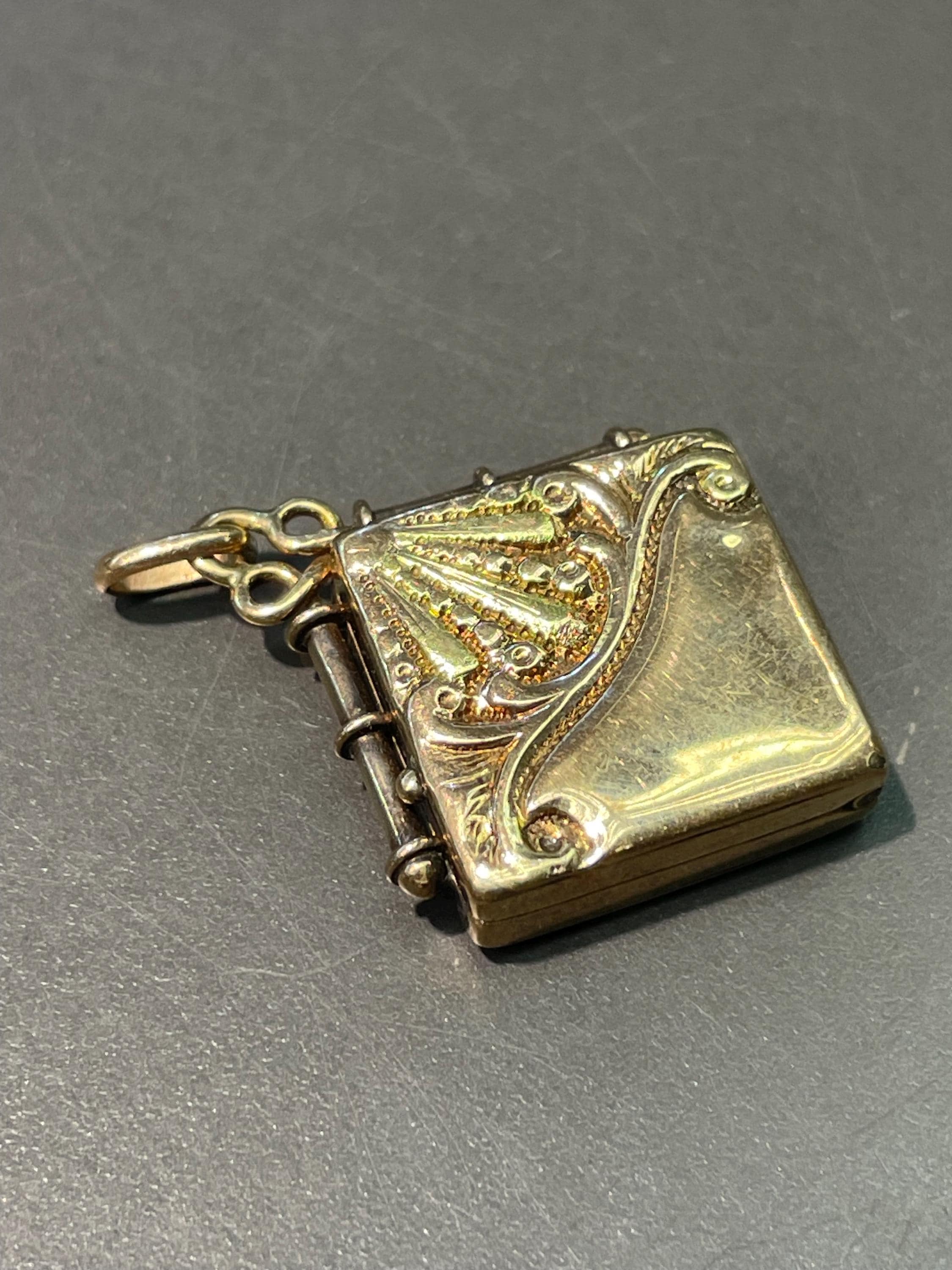 Antique 14K Gold Motif Square Locket - Etsy