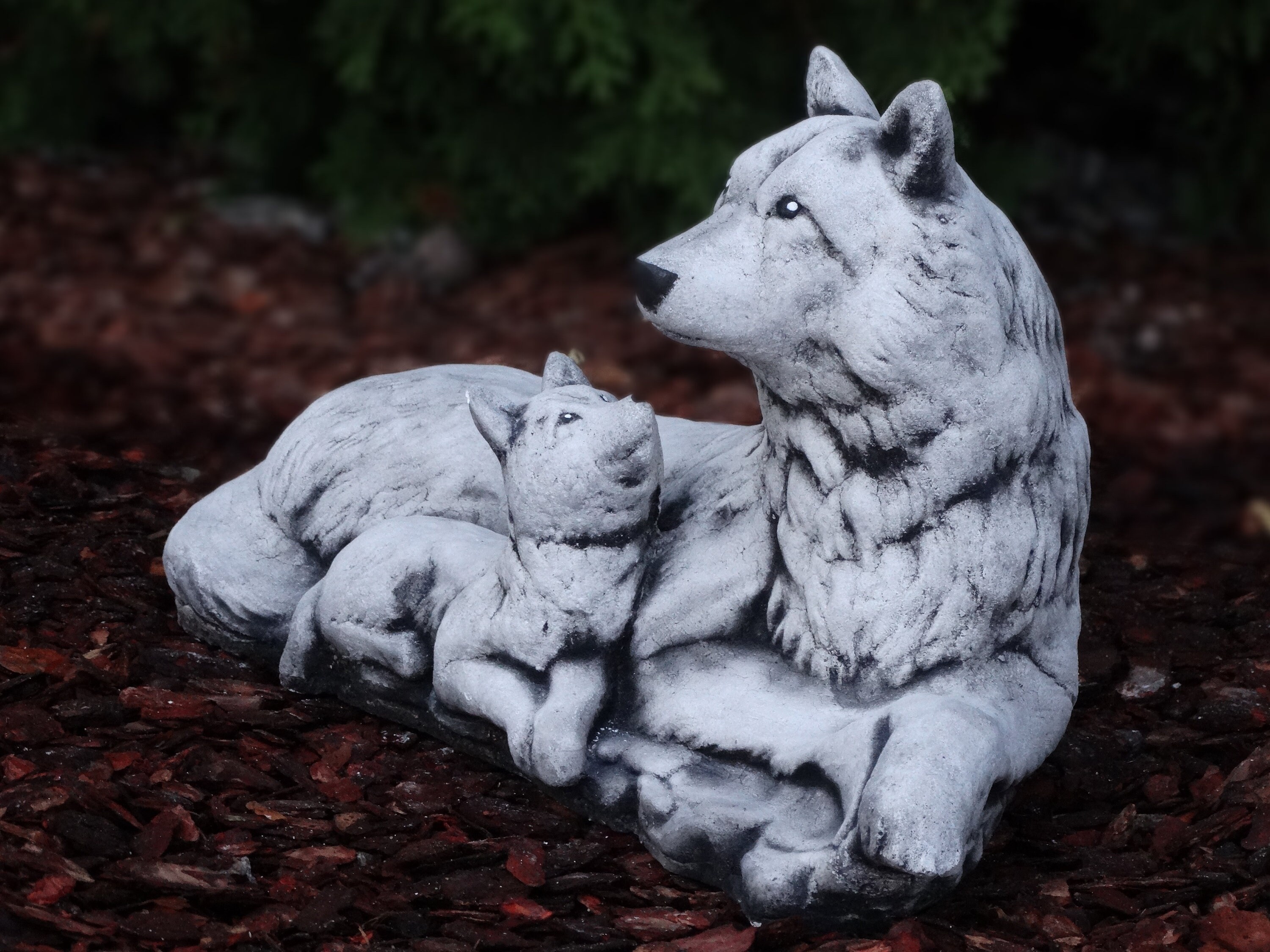 Outdoor Wolf Statue for Yard Art Concrete Sitting Wolf Mom and Child ...