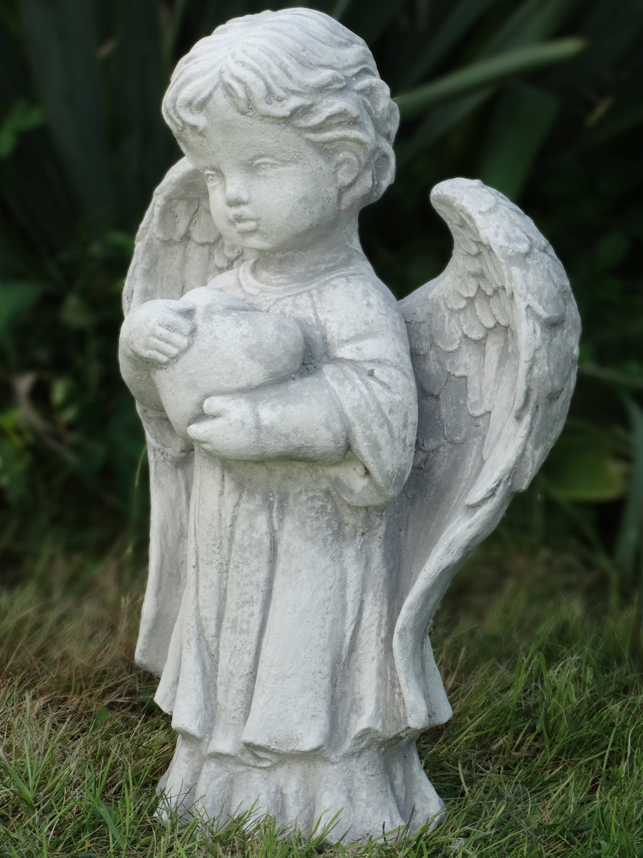 Stone Angel Statue Angel With Wings Baby Angel Garden Decoration Heart ...