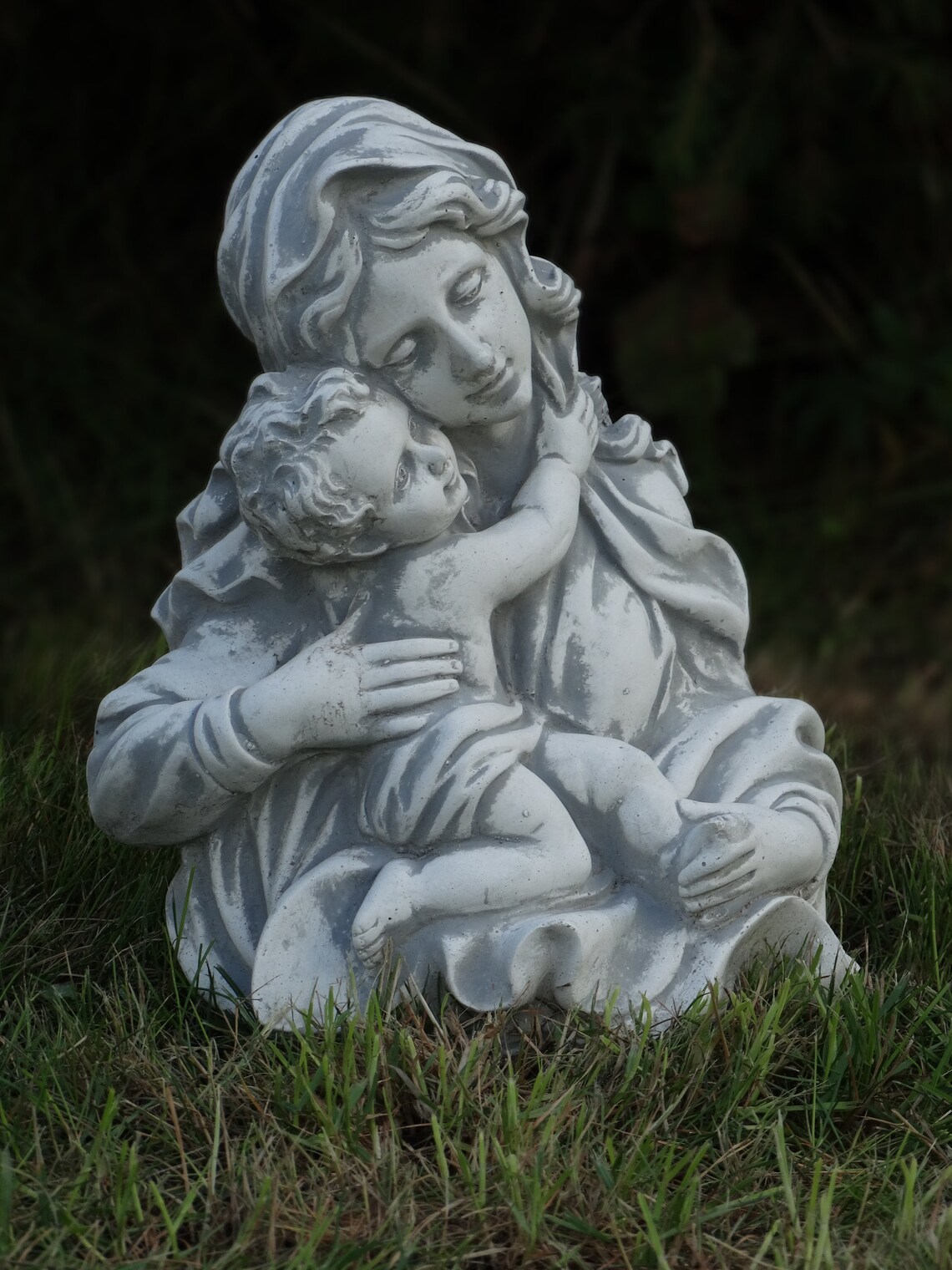 Mother of God With Jesus Stone Baby Jesus Statue Religious Home Decor ...
