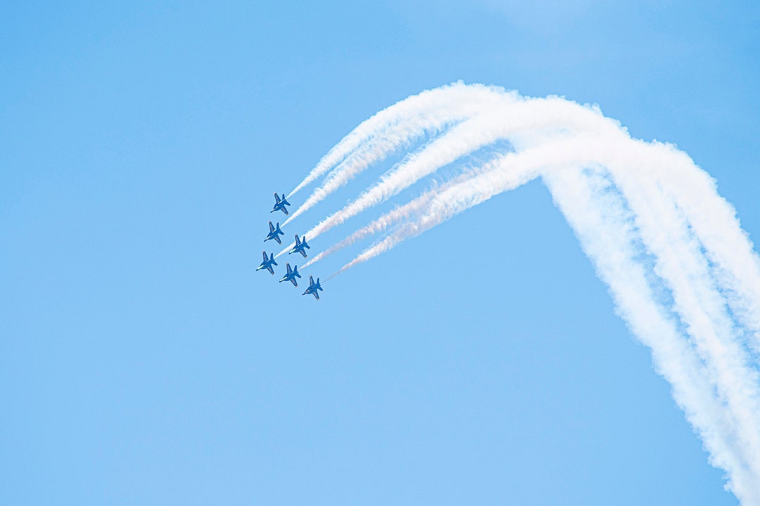 Blue Angels Delta Roll F-18 Super Hornet Fighter Jets at an - Etsy