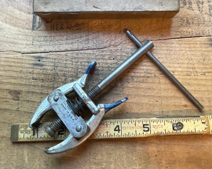 Blue Bird Universal Battery Terminal Clamp Lifter No 21 Bergman Tool ...