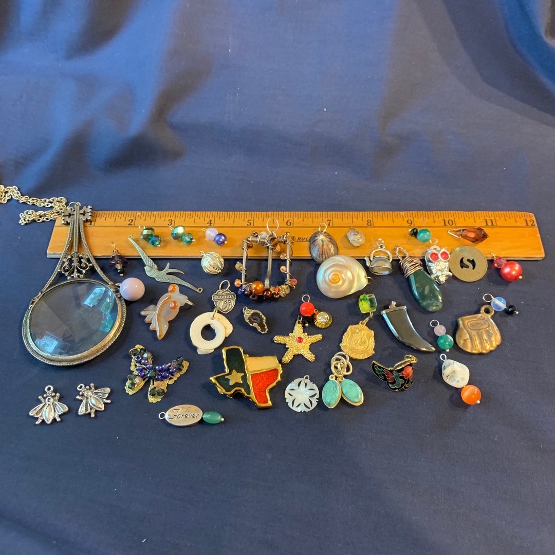 Vintage Loose Charms, Findings and Pendant Lot - Etsy