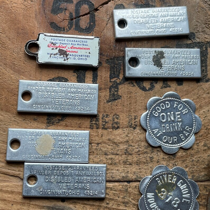 17 Piece, Flattened Amusement Coins, Illinois and Wisconsin License ...