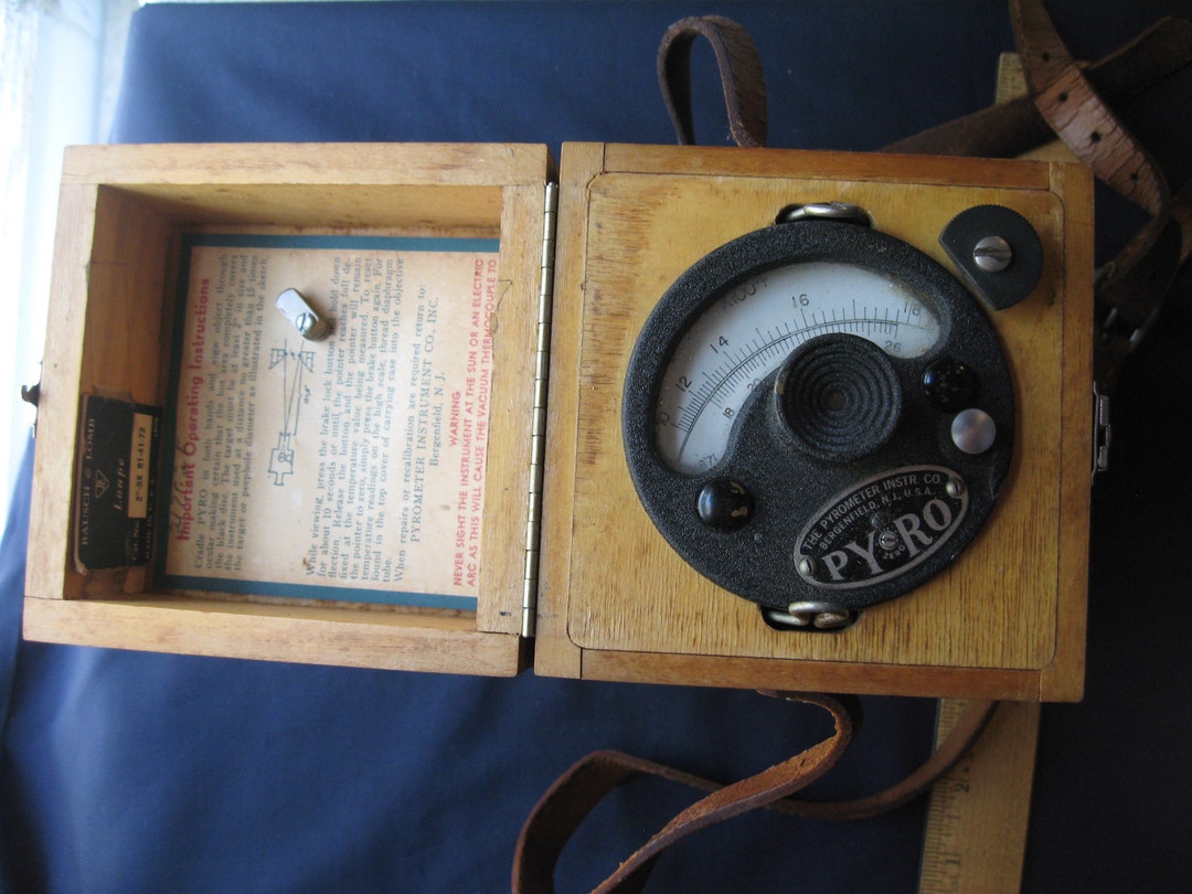 Vintage Pyro Pyrometer NJ USA- Heat Measurement Instrument W/ Wooden ...