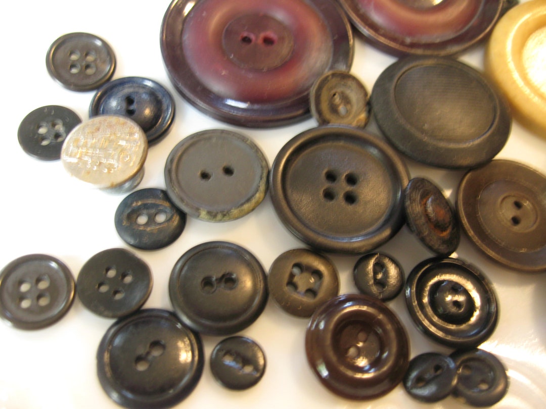 Lot of Vintage 25+ Buttons, - Etsy