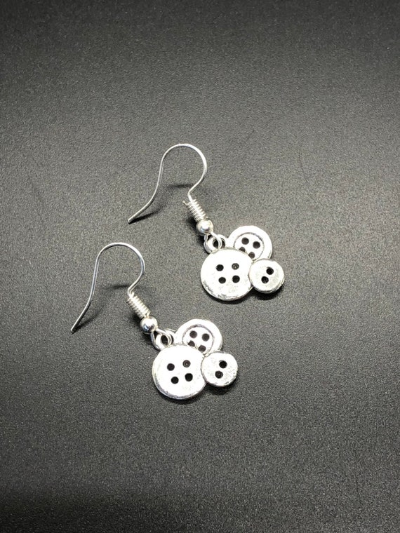 Etsy button earrings store