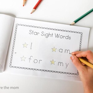 I Am Thankful Emergent Reader | Thanksgiving Mini Book Printable | Half ...