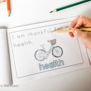 I Am Thankful Emergent Reader | Thanksgiving Mini Book Printable | Half ...