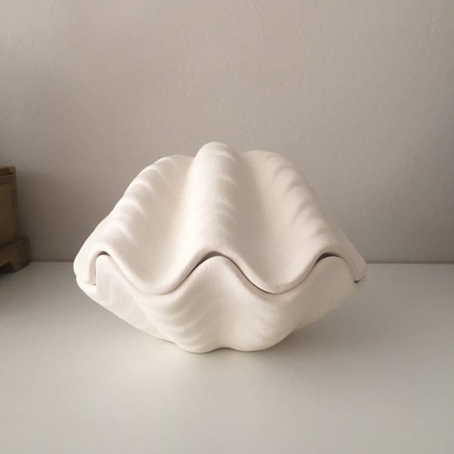 Ceramic Clam Shell Trinket Box, Coastal Beach Decor, Seashell Jewelry ...