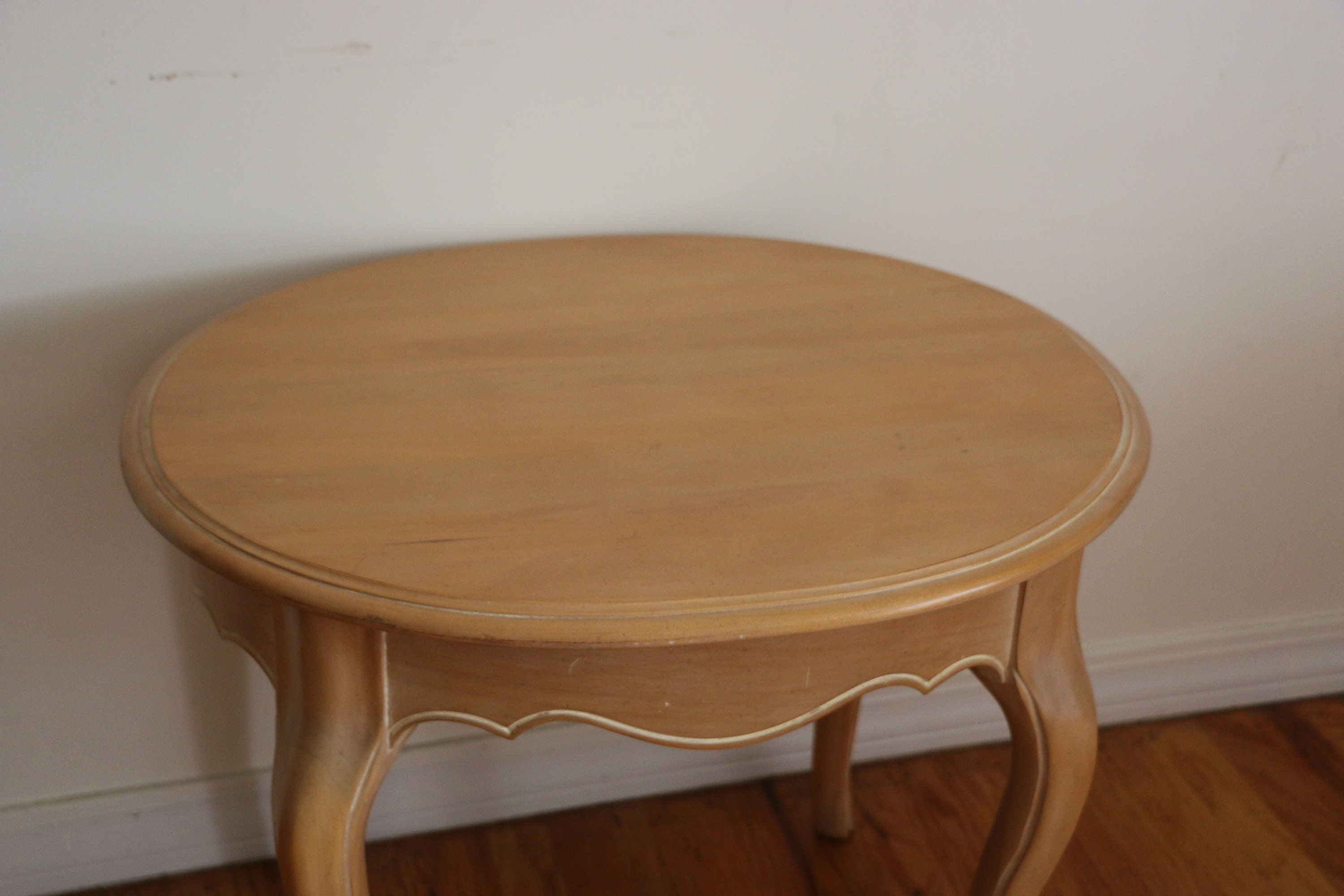 Vintage ETHAN ALLEN Country French Collection Oval Accent Table ...