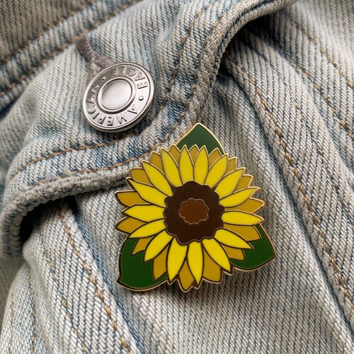 Sunflower Enamel Pin / Flower Enamel Pin / Backpack Pin/ - Etsy