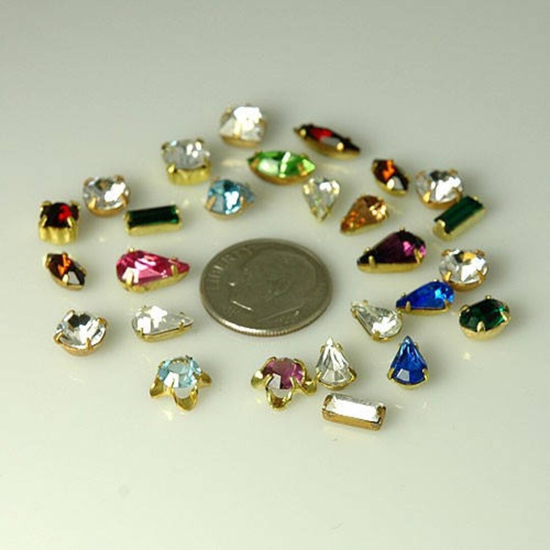 24 Pcs Wholesale Assorted Glass Rhinestone Settings Medium Size Stones ...