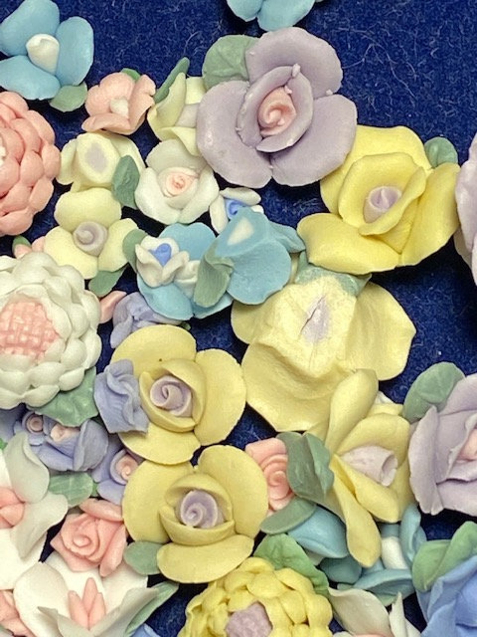 Assorted Porcelain Roses, Mixed Colors and Sizes - Etsy