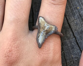 Shark tooth ring | Etsy