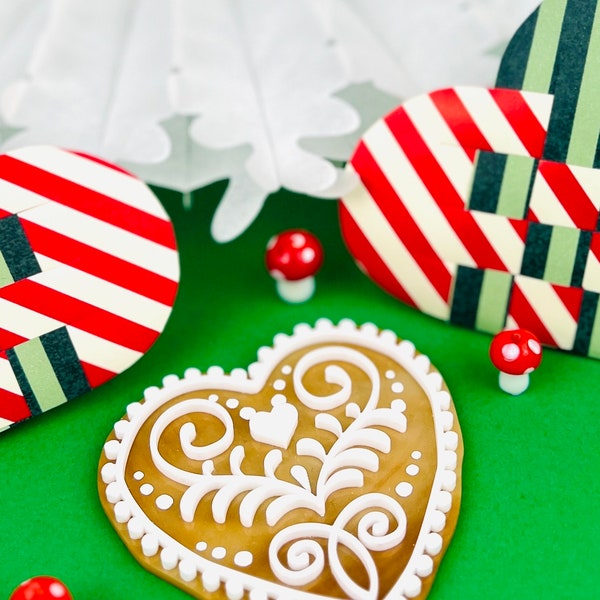 Gingerbread Heart - Etsy