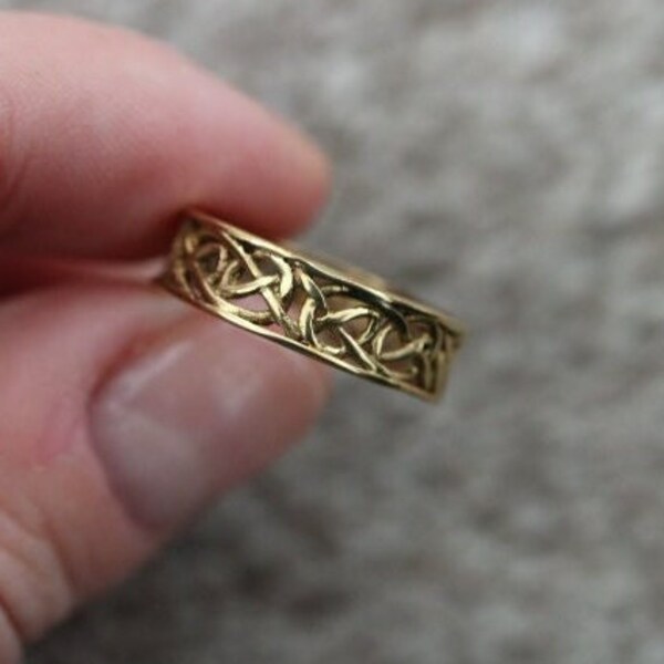 Celtic Knot Ring - Etsy